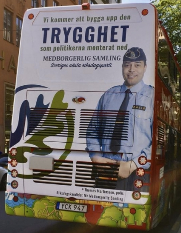 Att polis i uniform gör politisk reklam är inte nytt… – Petterssons gör ...