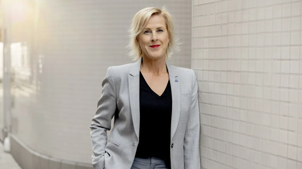 ”En halv miljard räcker inte långt” – Petterssons gör Sverige lagom!