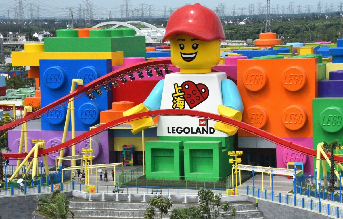 Världens största Legoland har öppnat i Kina – Petterssons gör Sverige ...