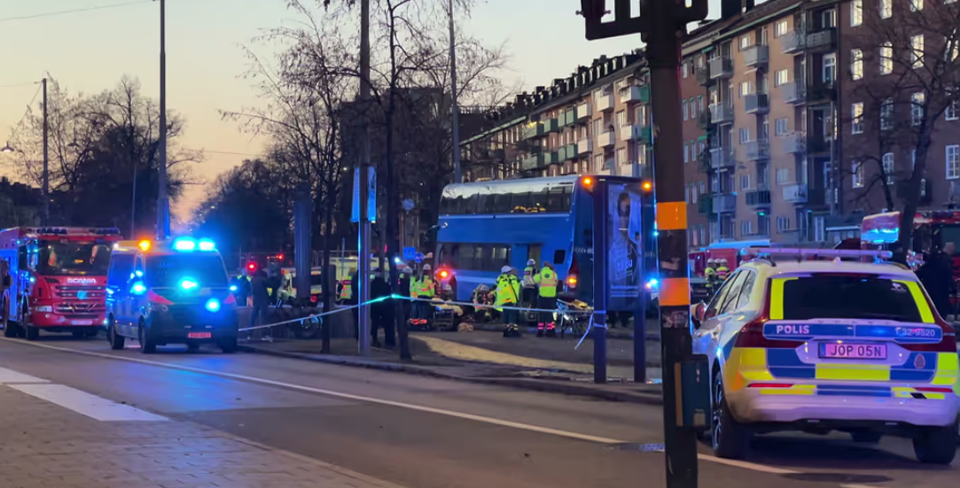 Busschauffören släpps på fri fot efter förhör – Petterssons gör Sverige ...